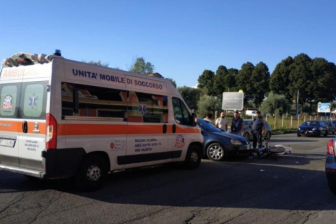 Locri, incidente sulla statale 106. Cinque feriti. Non sono in gravi ...