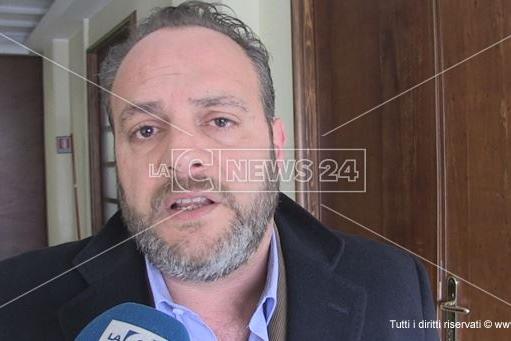 Celico, il sindaco Falcone resta in carcere: è accusato di aver ...