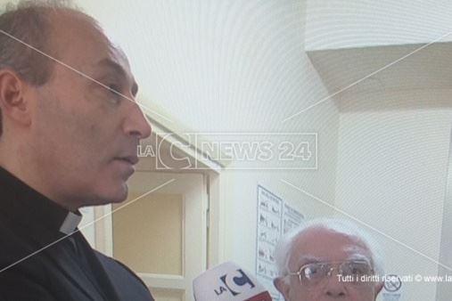 Anche il cancelliere della diocesi difende don Marco Larosa