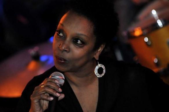 A Soveria la cantante Joy Garrison