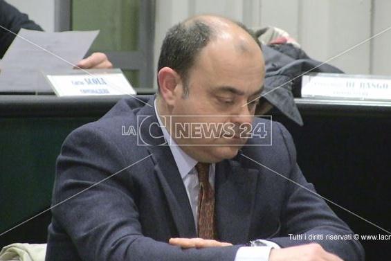 Rende, Petrassi: «Inaugurata la maggioranza alla Totonno»