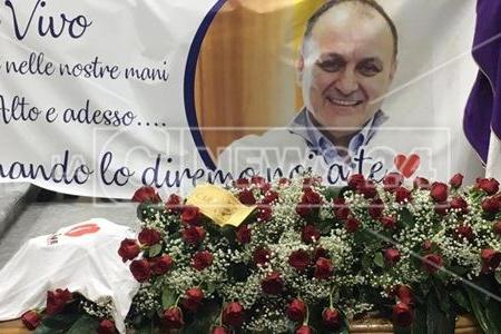 Crotone tributa l’ultimo saluto a Massimo Marrelli