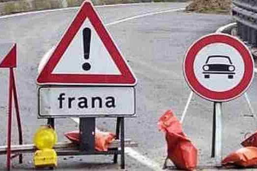 Frana tra Scilla e Bagnara, chiusa la statale 18