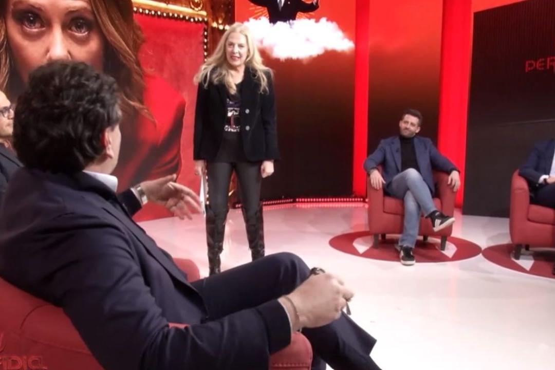 “Uomini sodi”, la solitudine del potere che non si allinea a Perfidia