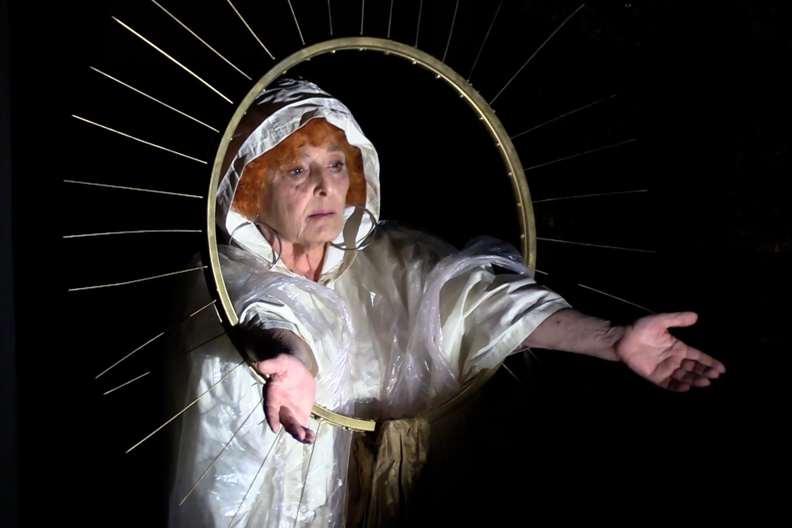 Ribelle, vittima e guerriera: la Medea di Anna Maria De Luca racconta ...