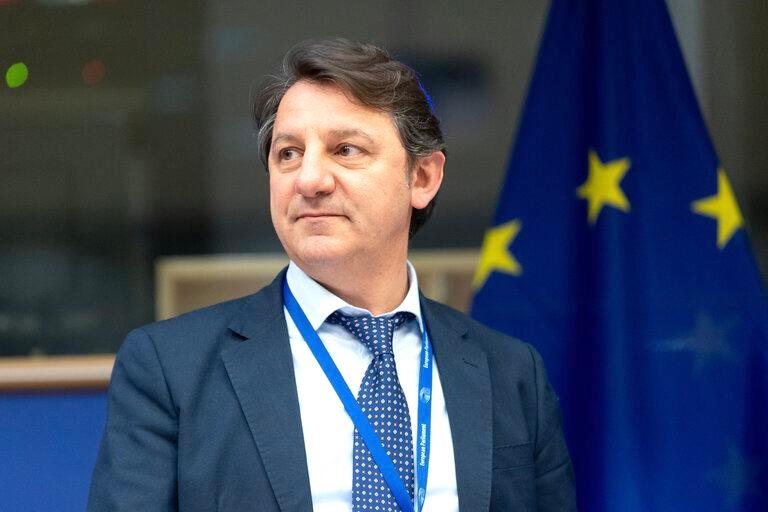 Regionali, Tridico chiede spazio per il M5s («ma non mi candido») e ...