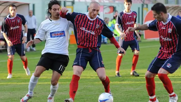 Ciano saluta il Cosenza: "Tifosi splendidi, sempre nel mio cuore"