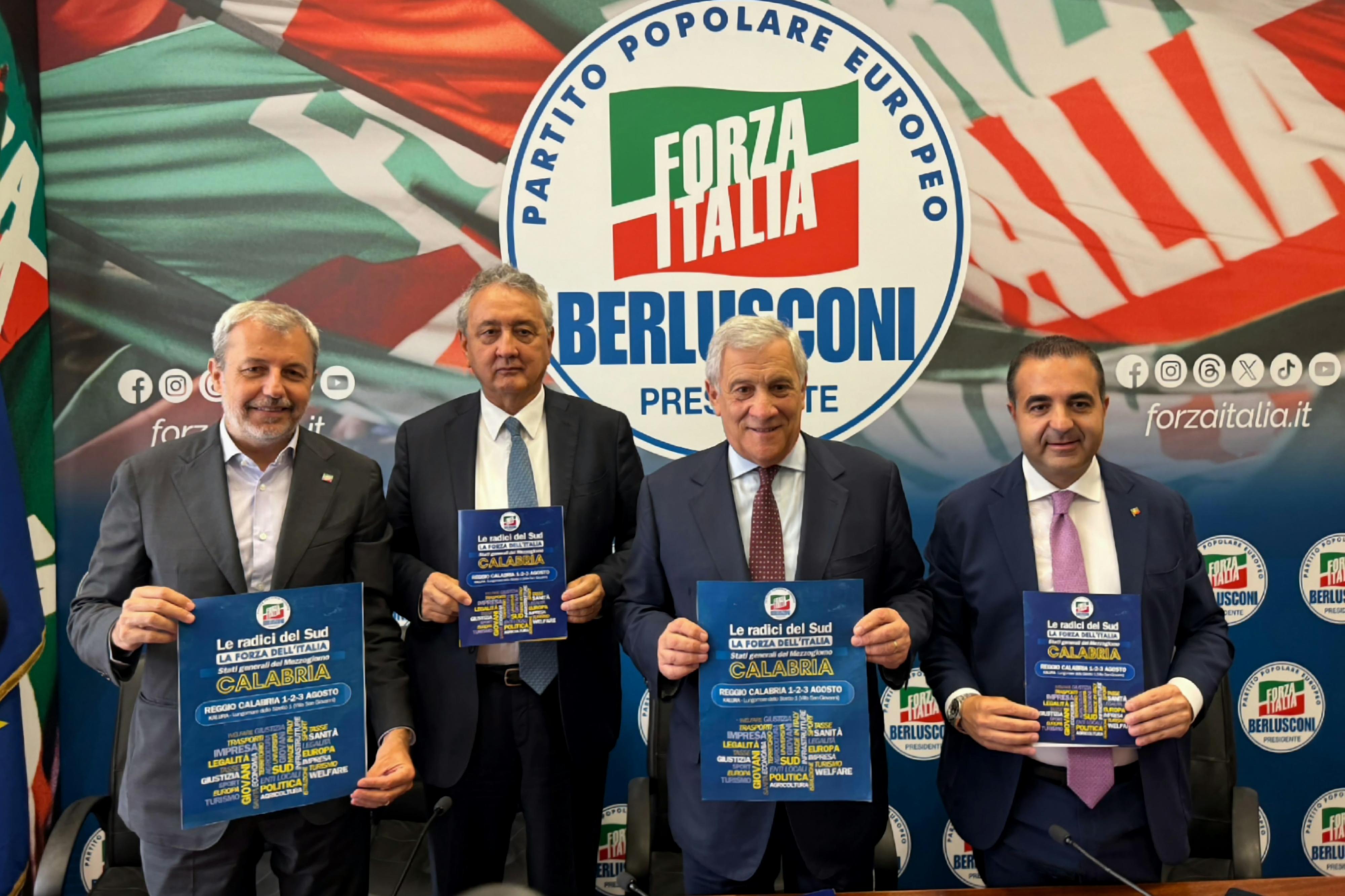 Convention Forza Italia a Reggio: mafia, Ponte e messaggi politici ...
