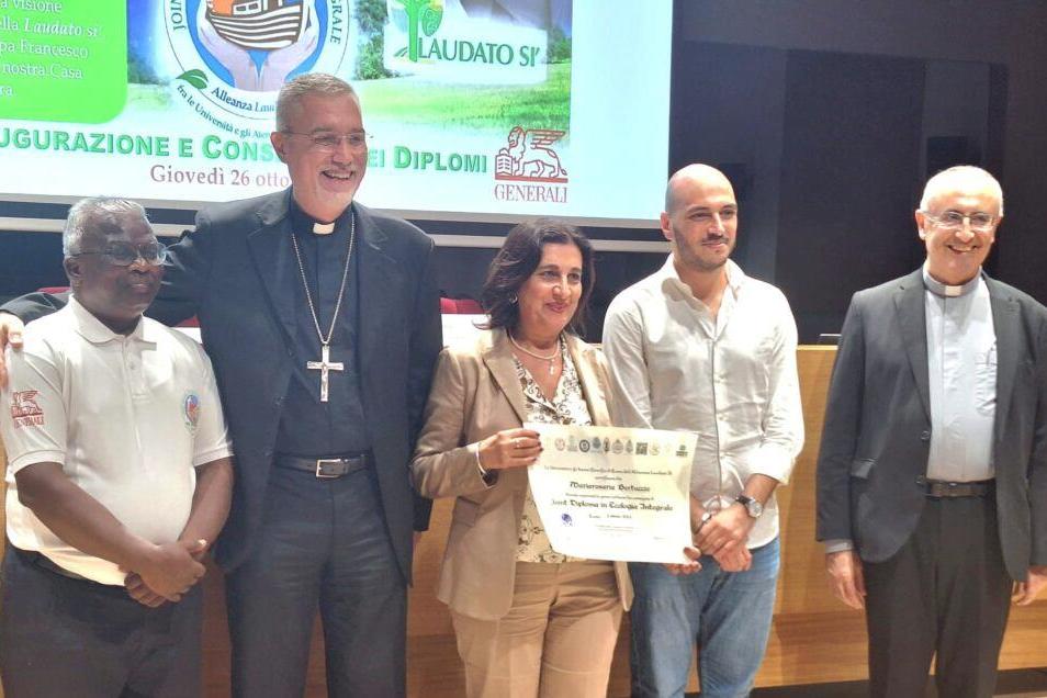 Ionadi, Mariarosaria Bertuccio premiata alla Pontificia Università ...