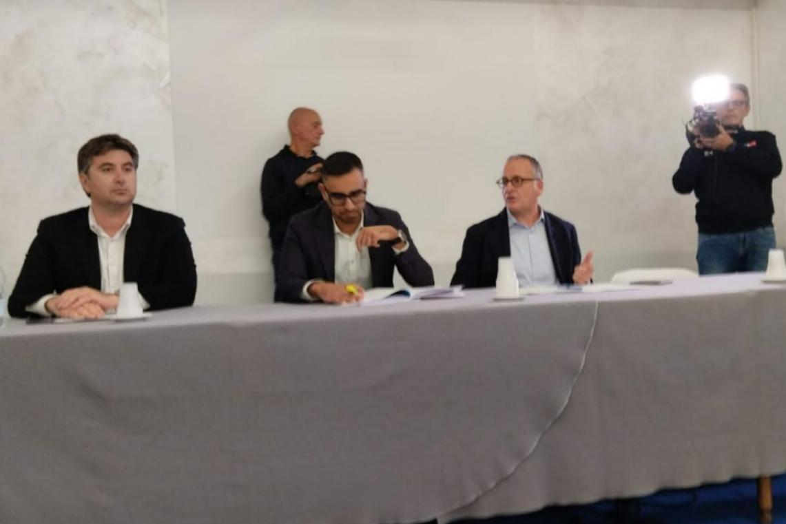 Regione, l’opposizione attacca Occhiuto: «La Calabria raccontata sui ...
