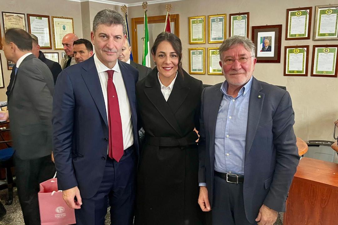 Giuramento dei nuovi agenti di polizia a Vibo, i sindacalisti Pardo e ...