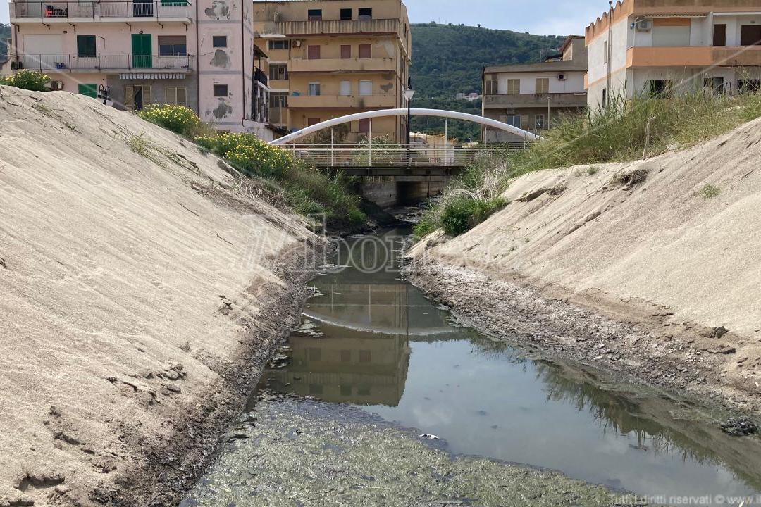 «Parametri non conformi»: divieto di balneazione per 200 metri alla ...