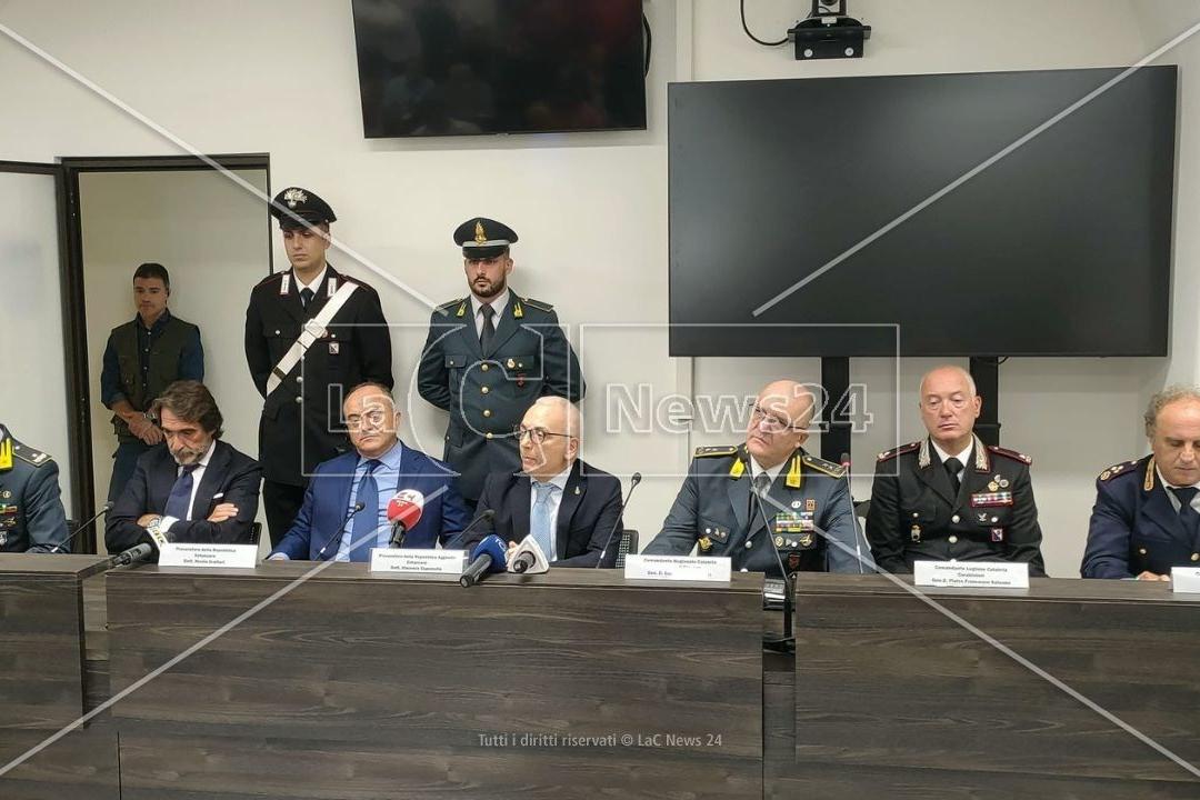 Operazione Sistema, Gratteri e Capomolla: «Clan federati per accumulare ...