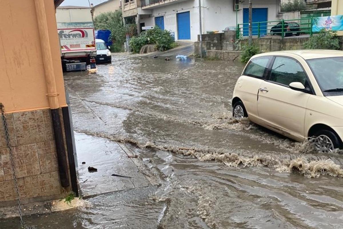 Maltempo a Reggio Calabria, allagato il quartiere Ravagnese - FOTO E VIDEO