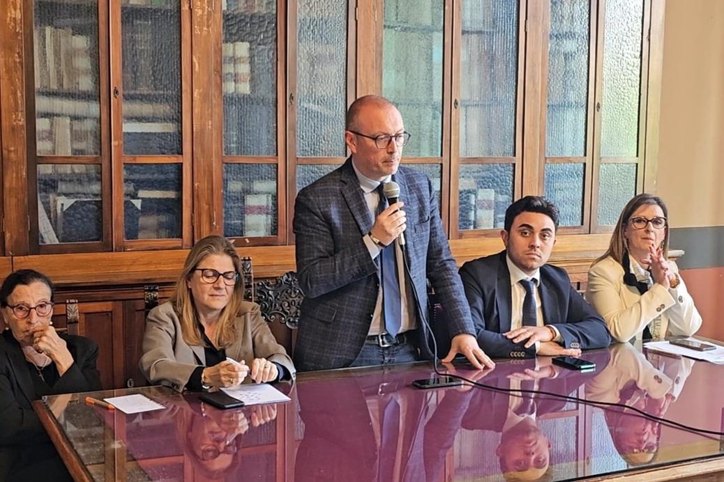 Premio Cosmos 2023, Avi Loeb è il primo vincitore