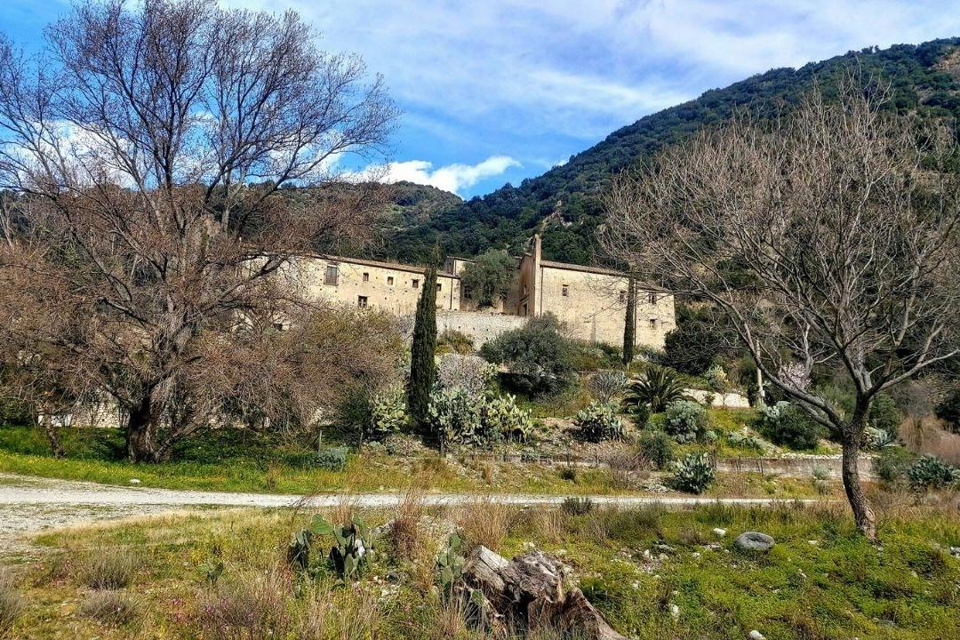 Caulonia, eremita “sfrattato” dal convento che deve essere restaurato ...