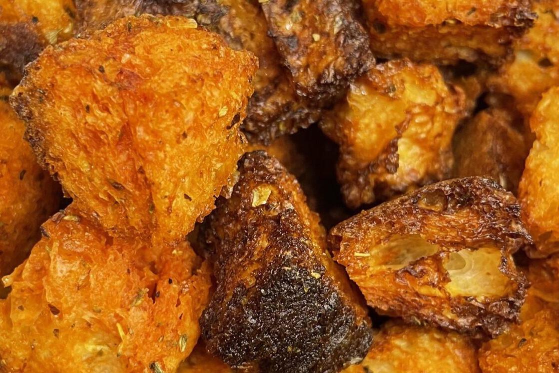 La ricetta del giorno | Crostini alla pizzaiola in friggitrice ad aria