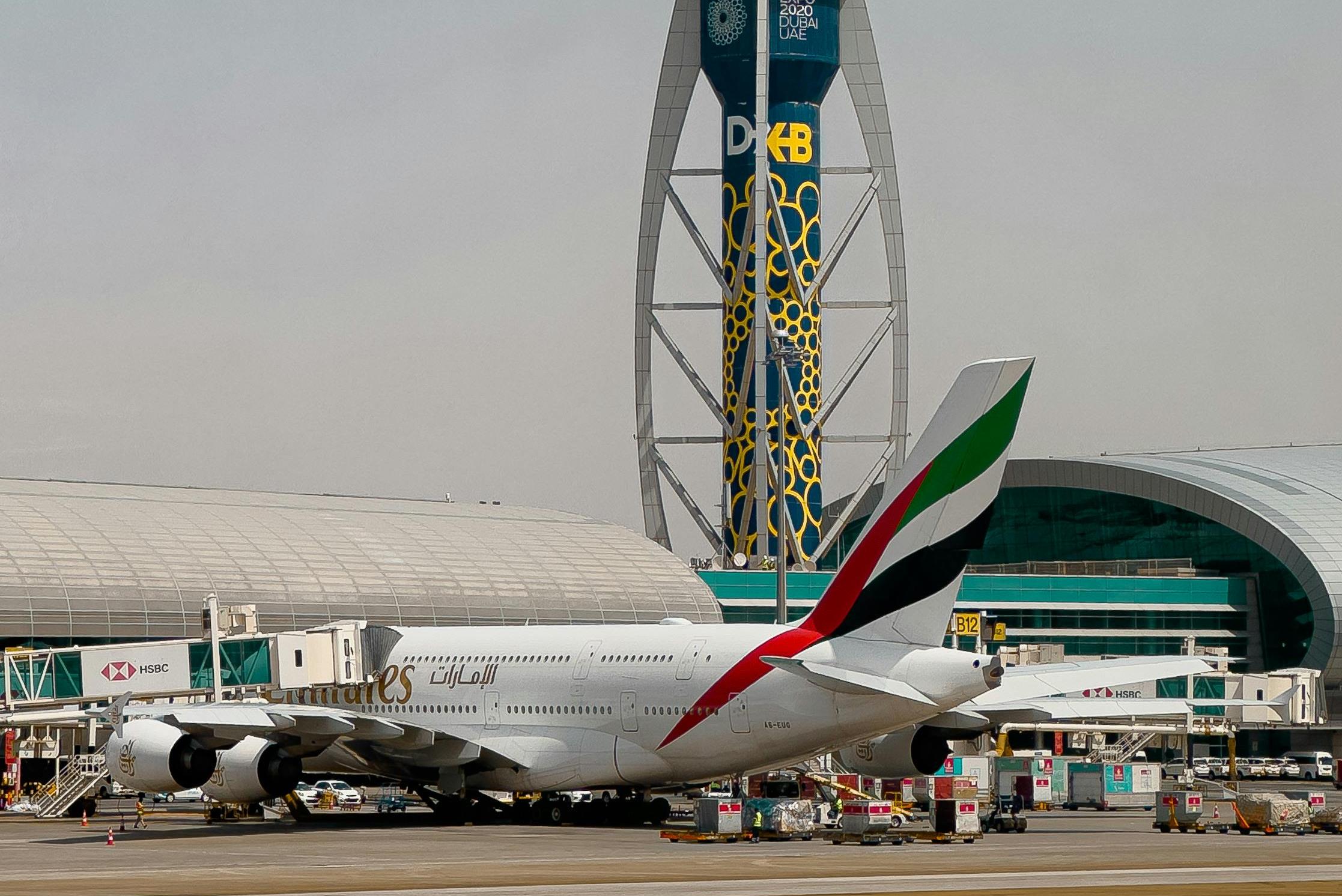 Studenti calabresi bloccati a Dubai, una mamma: «Mia figlia due volte ...