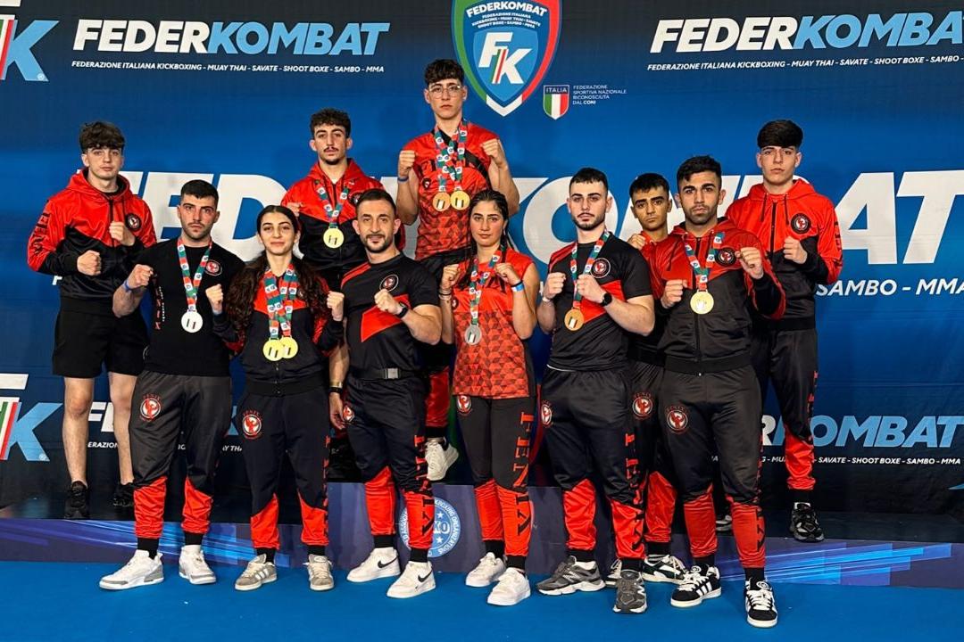 Kickboxing, la Fenix Sport Academy di Vibo conquista Jesolo: pioggia di ...